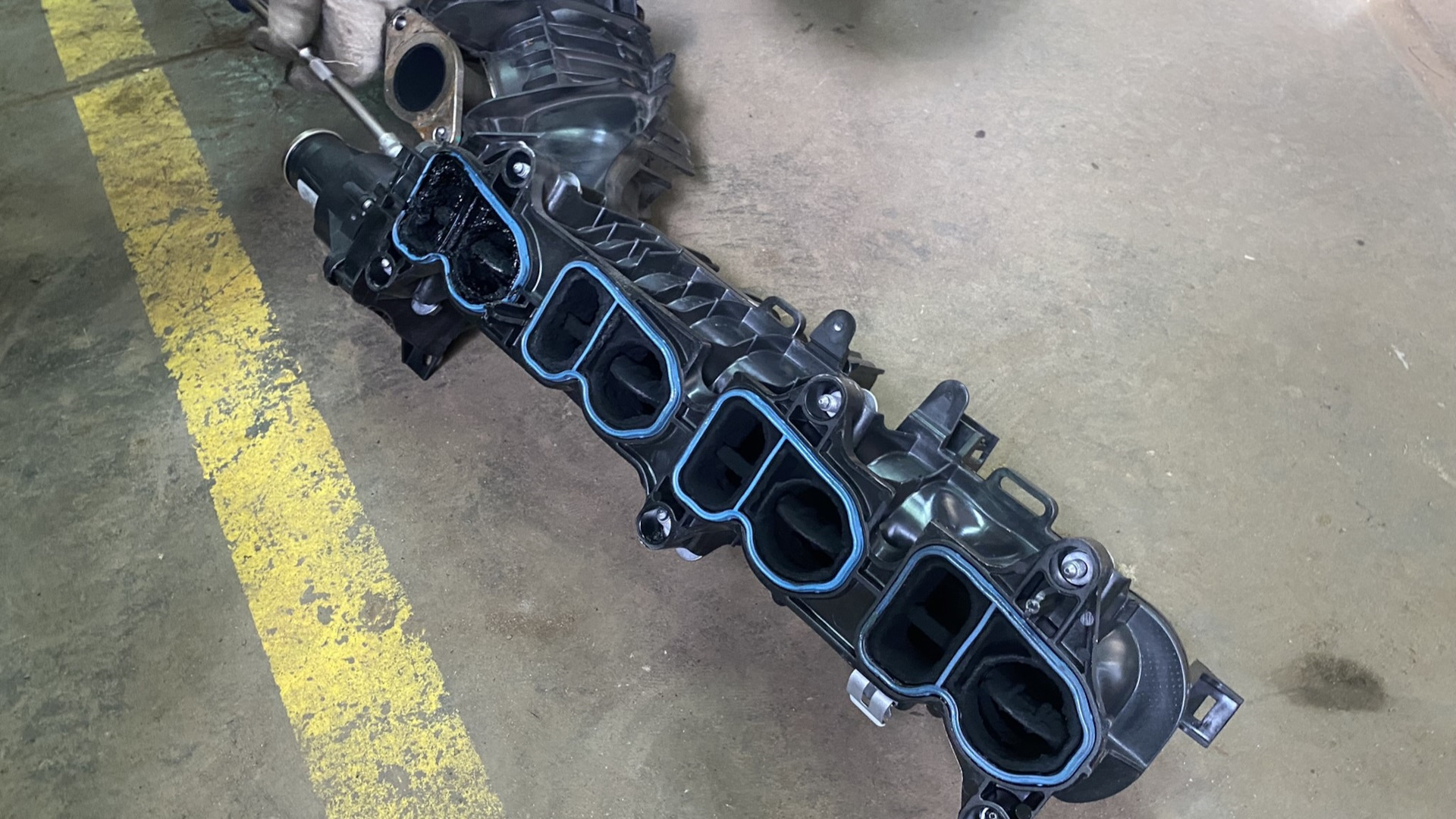 Чистка впускного тракта — BMW 3 series Touring (G21), 2 л, 2020 года ...