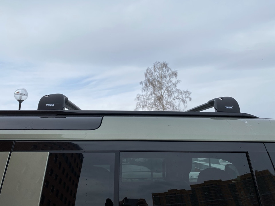 Поперечины Thule — Land Rover Defender (L663), 2 л, 2021 года ...