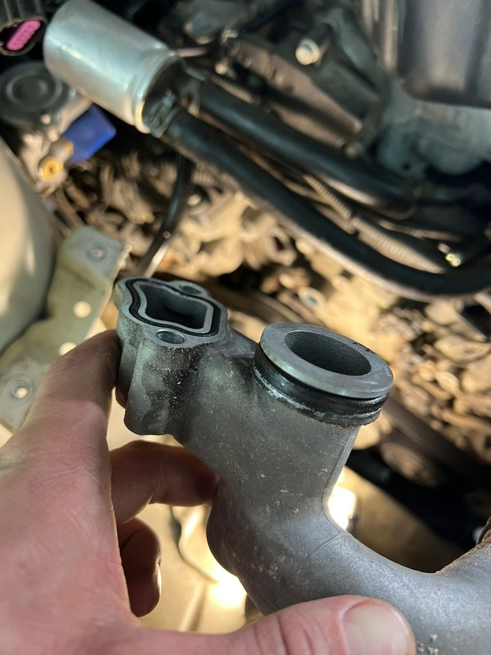 ТО и устранение течи антифриза — Opel Antara, 3,2 л, 2010 года | визит ...