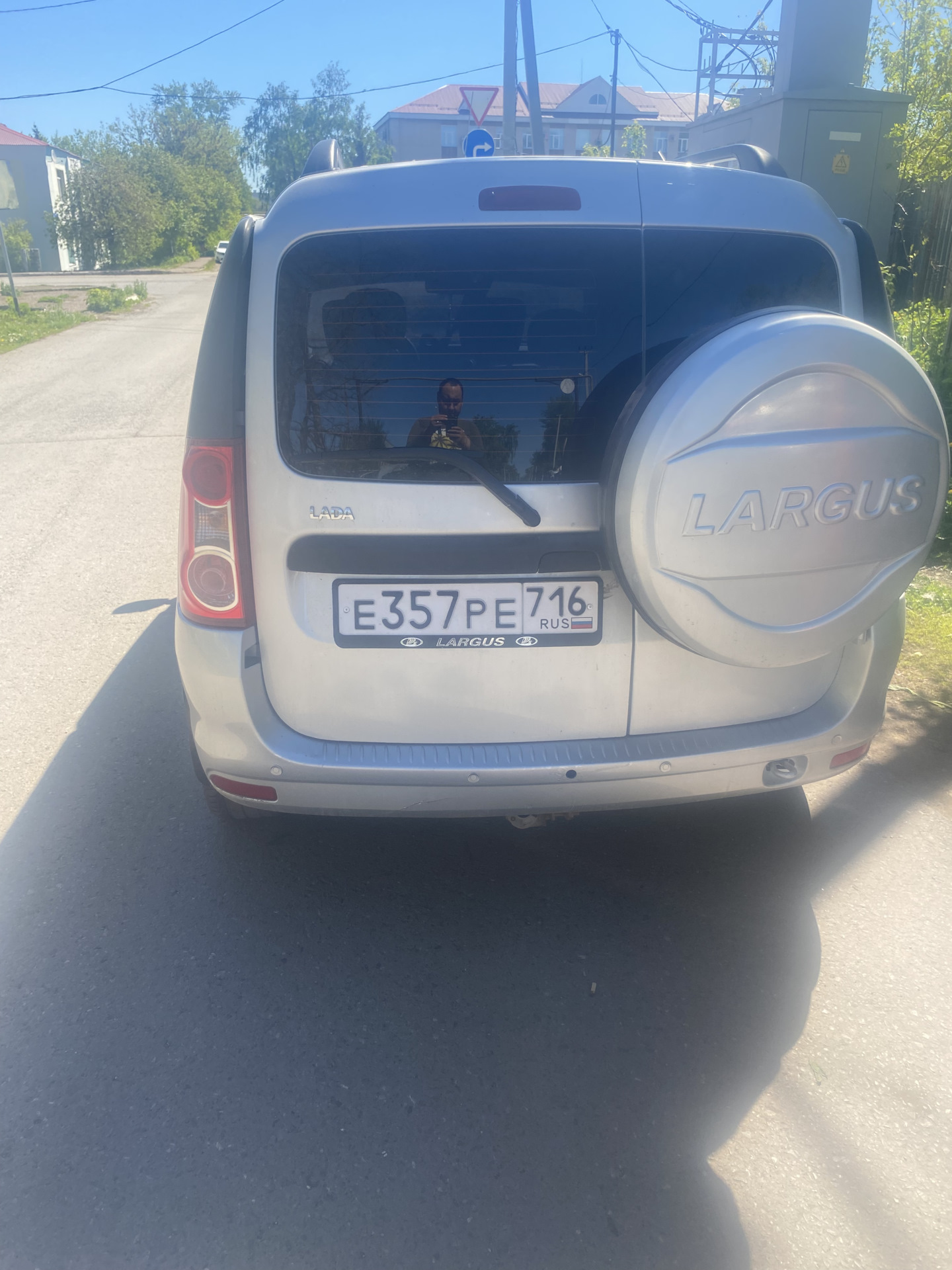 Largus — Lada Ларгус, 1,6 л, 2014 года | стайлинг | DRIVE2