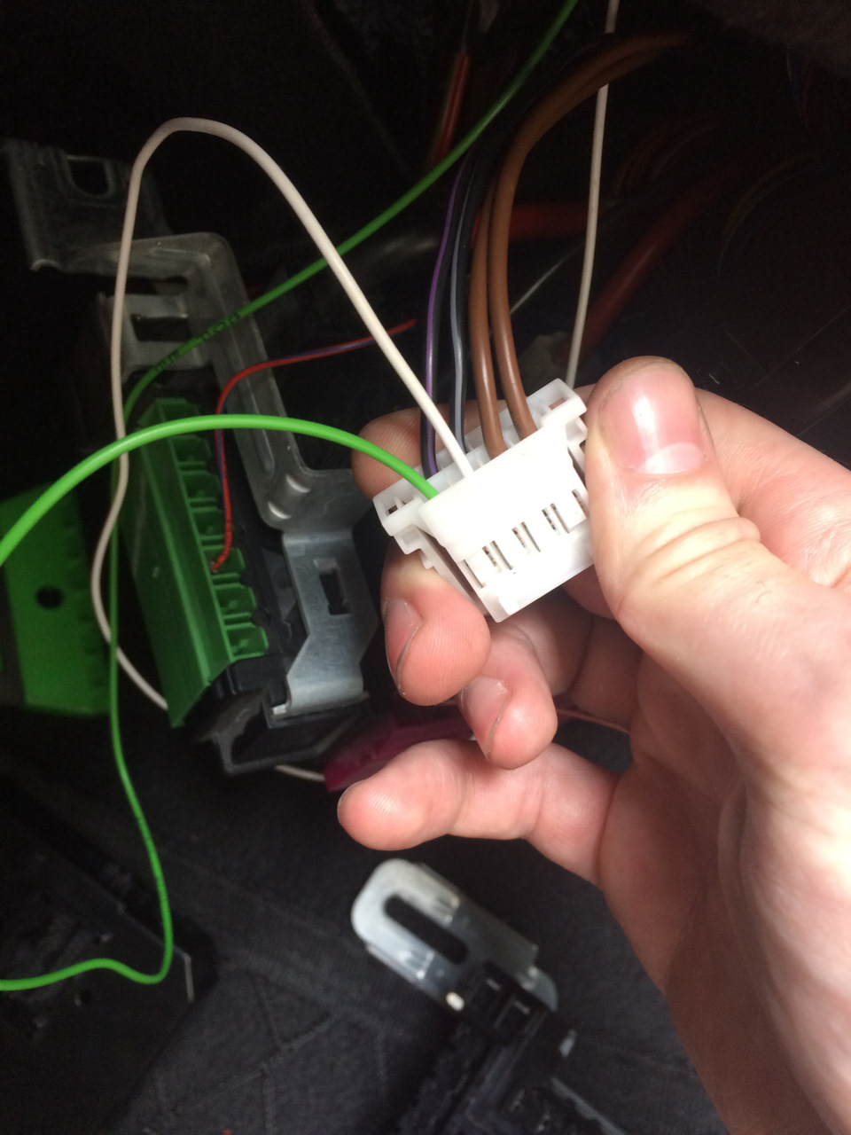 Опция 540 — Электро шторка заднего стекла. — Mercedes-Benz C-Class ...