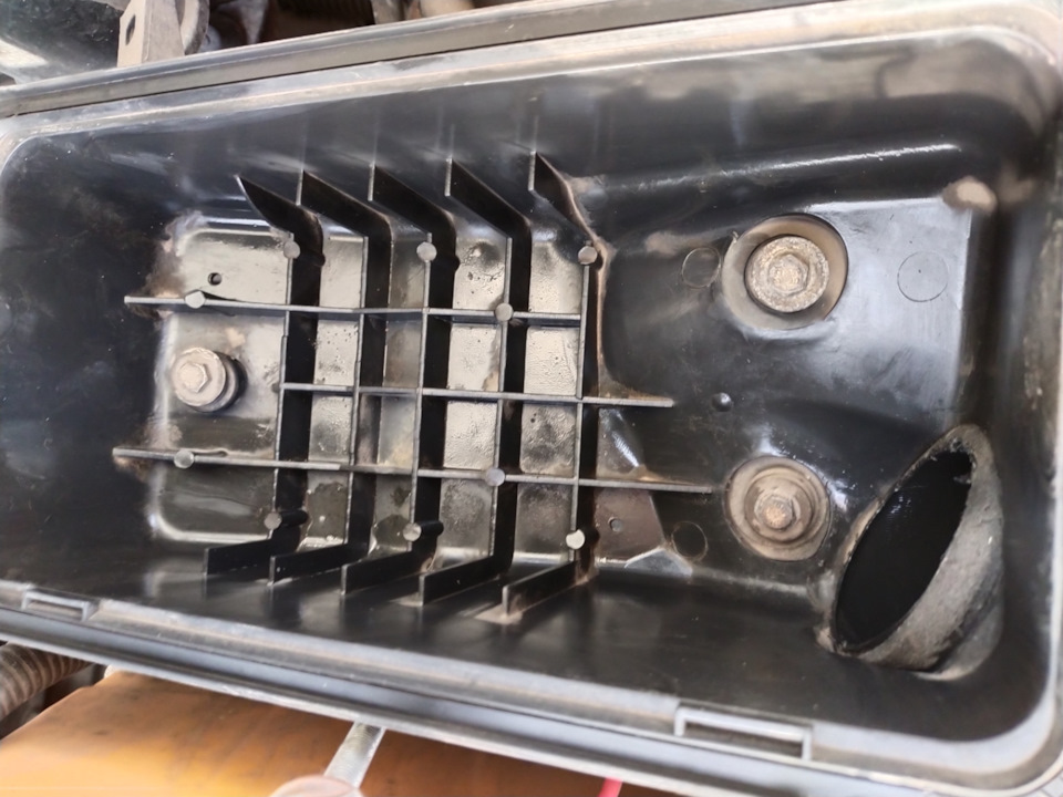 Первая замена масла, фильтров после покупки — BYD F3, 1,6 л, 2008 года ...