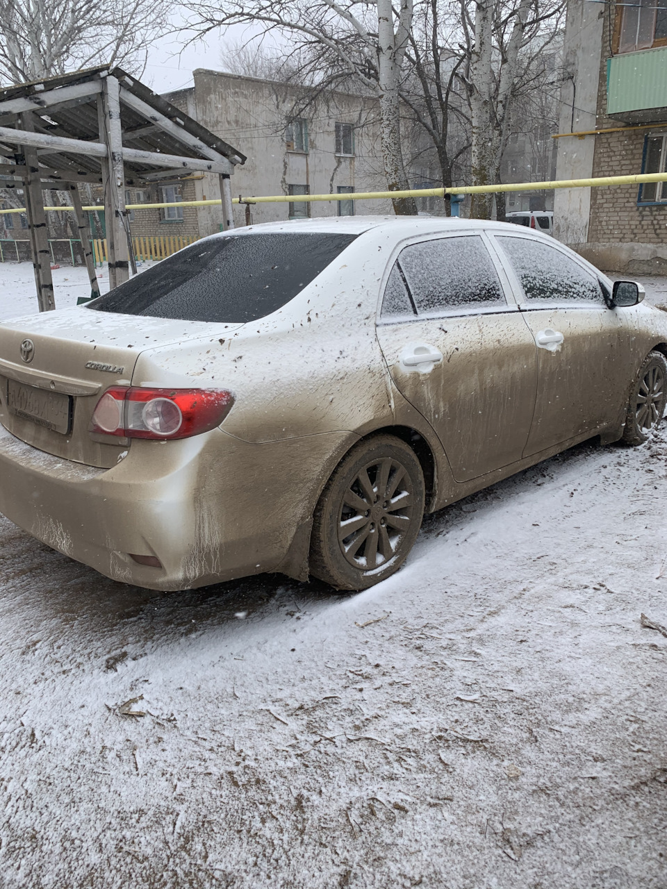 Грязный пост — Toyota Corolla (140/150), 1,4 л, 2013 года | мойка | DRIVE2