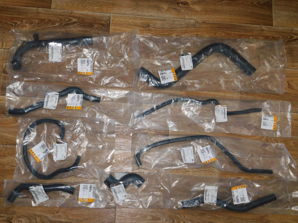 Шланги ( патрубки ) и хомуты системы ОЖ — Chevrolet Lacetti 5D, 1,6 л ...