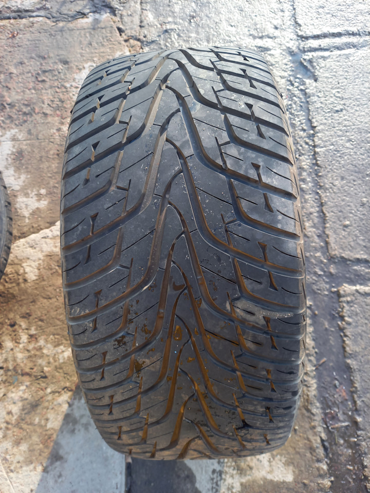 Шины летние Hankook 295/45 R18, литые диски 8,5Jx18 ET40 5x127 на ...
