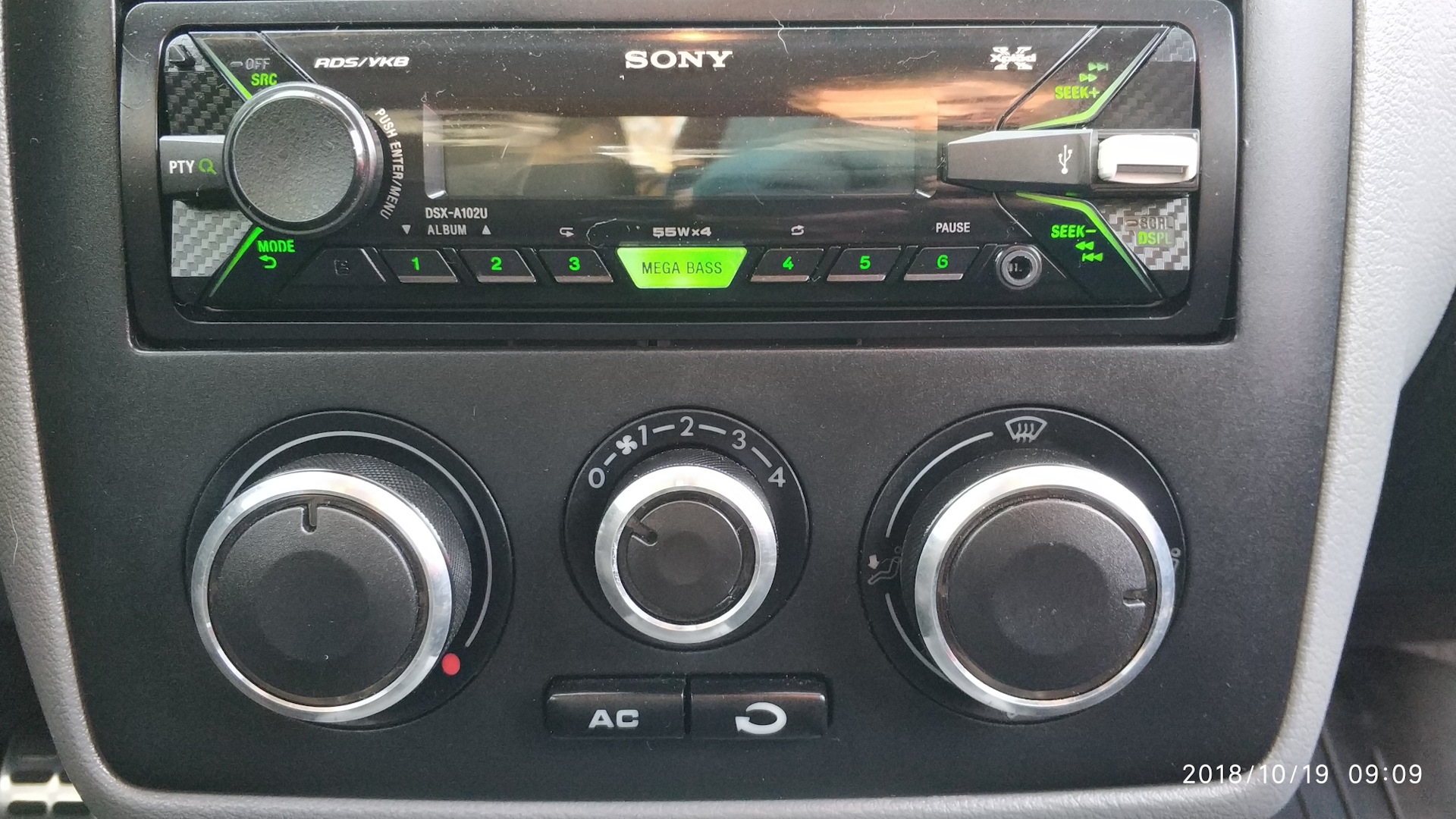 Ты тоже купил себе такие. — Skoda Octavia A4 Mk1, 1,4 л, 2002 года ...