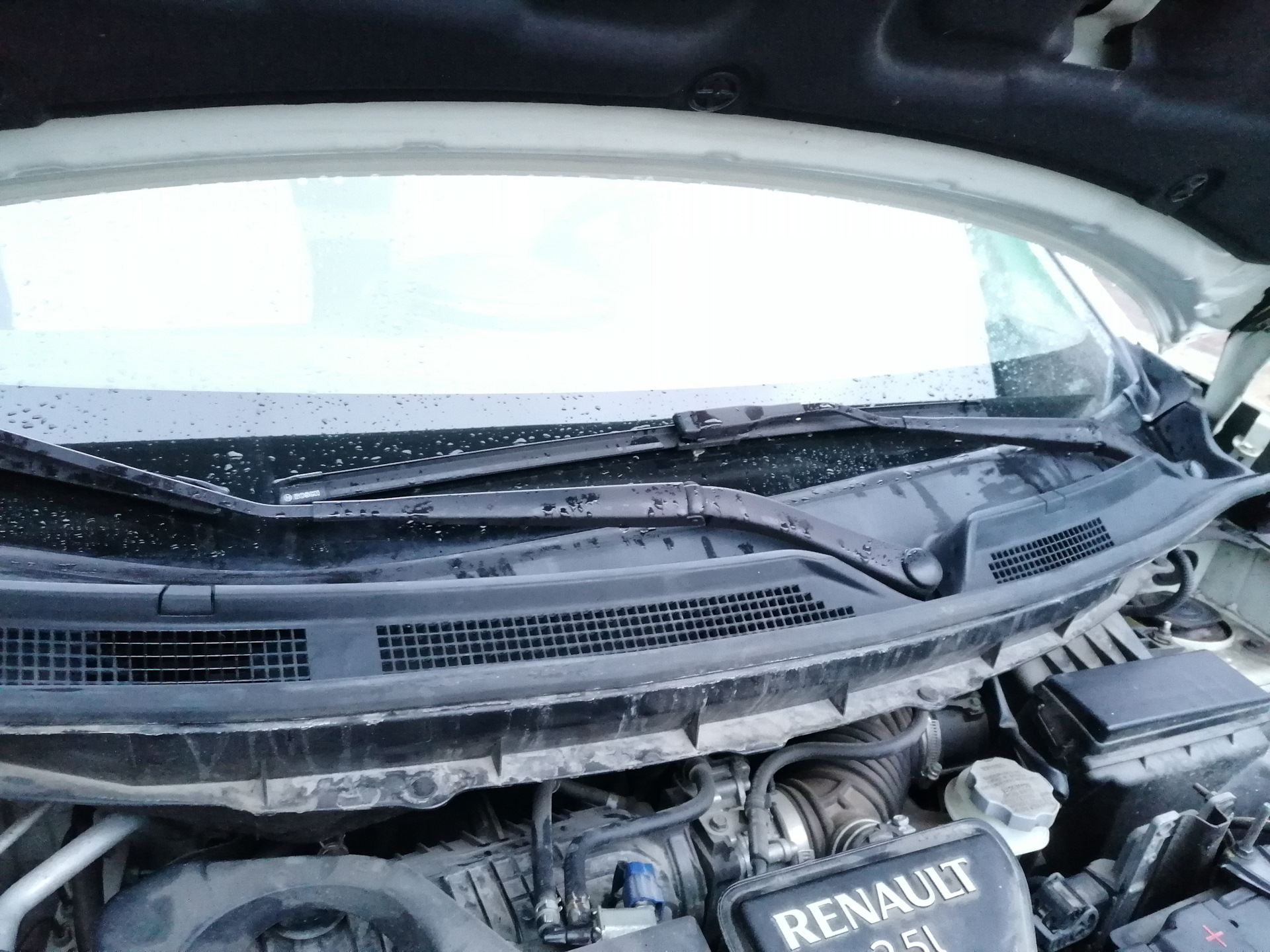 Форсунки веерные омывателя лобового стекла — Renault Koleos (1G), 2,5 л ...