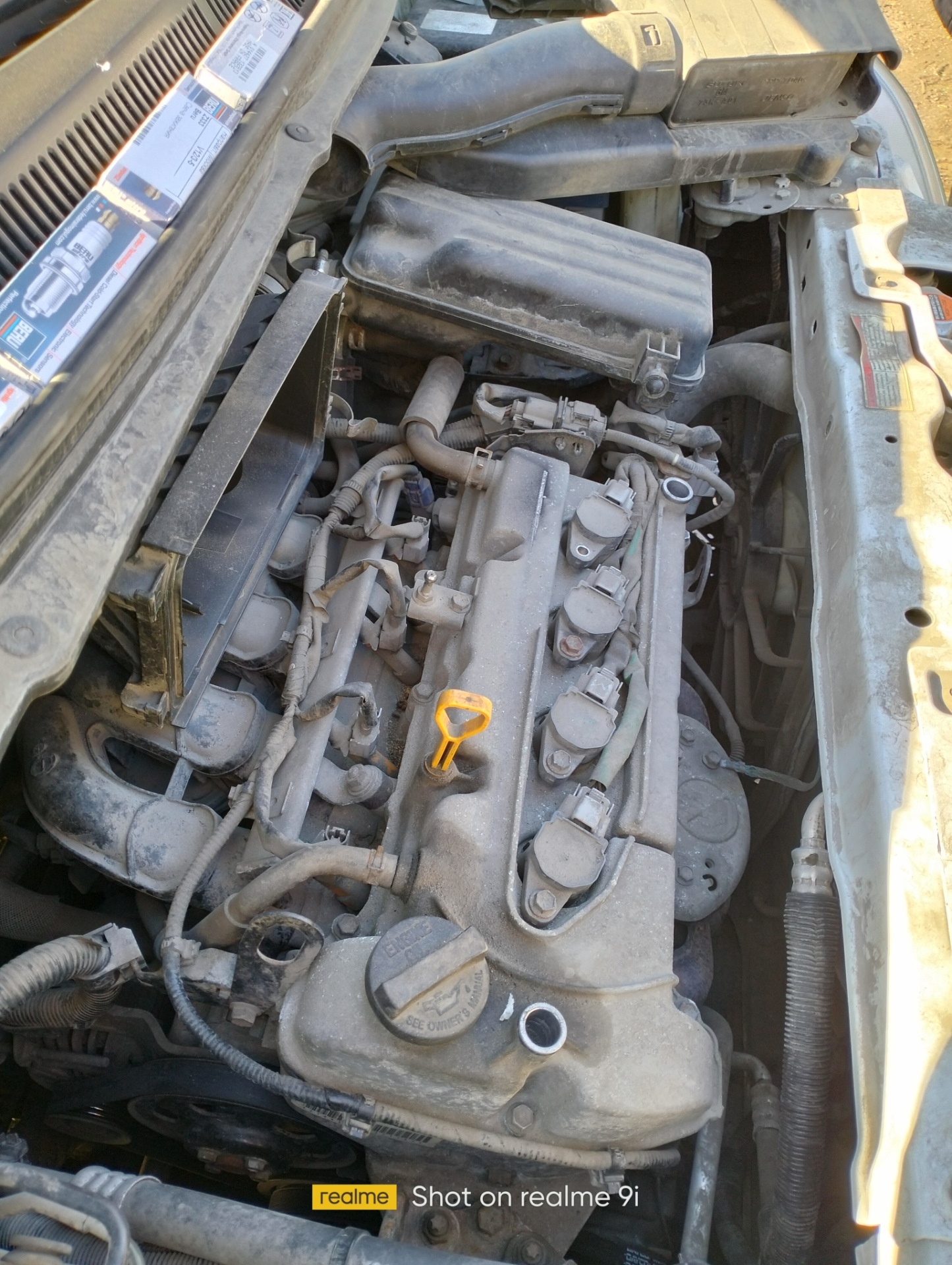 Замена свечей зажигания. Beru Z333 (12FR6DPUX). — Suzuki Splash, 1,2 л ...