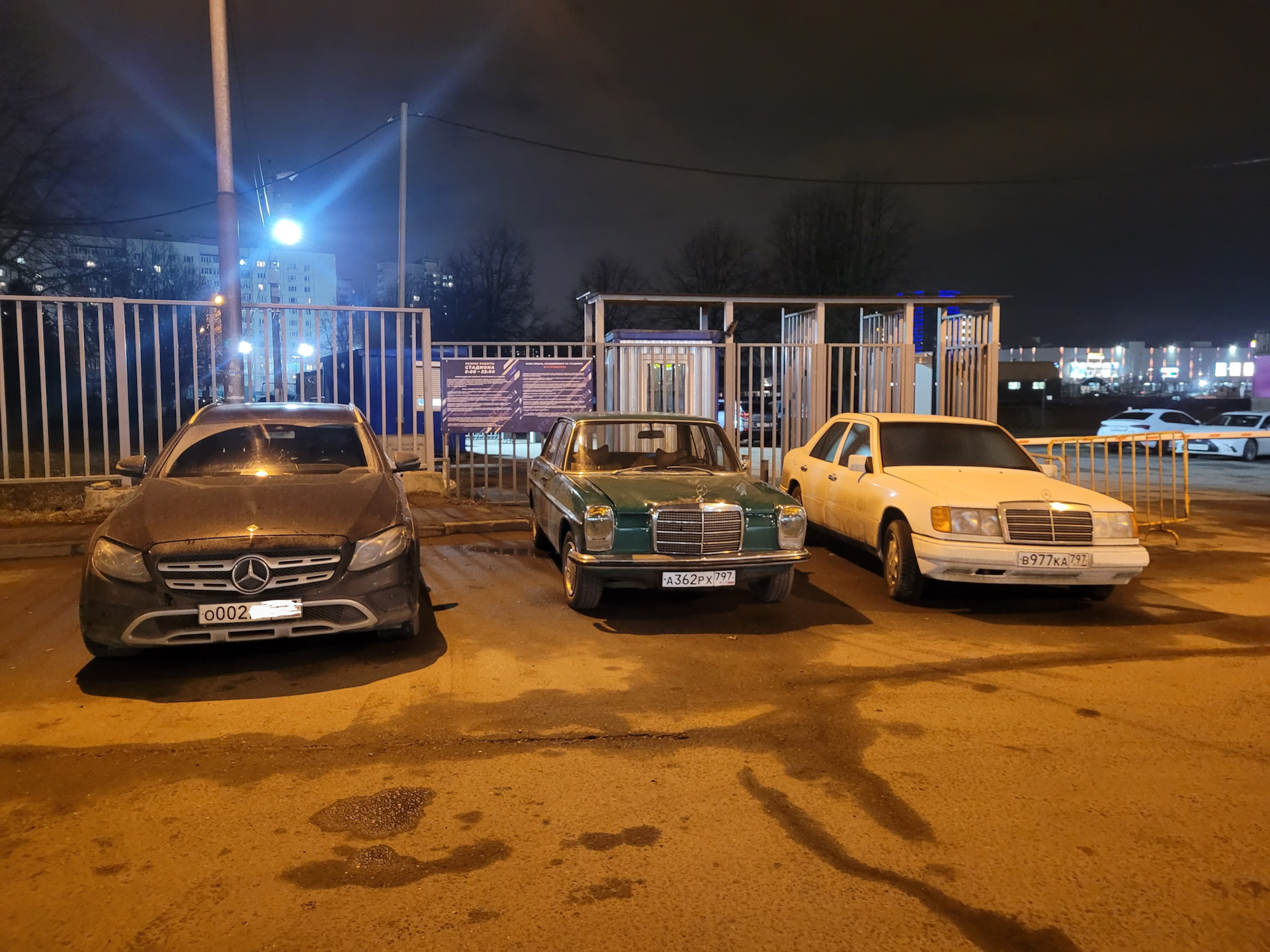 Три Е-класса по двадцать лет разницы — Mercedes-Benz E-Class (W124), 3 л, 1993 года | наблюдение ...