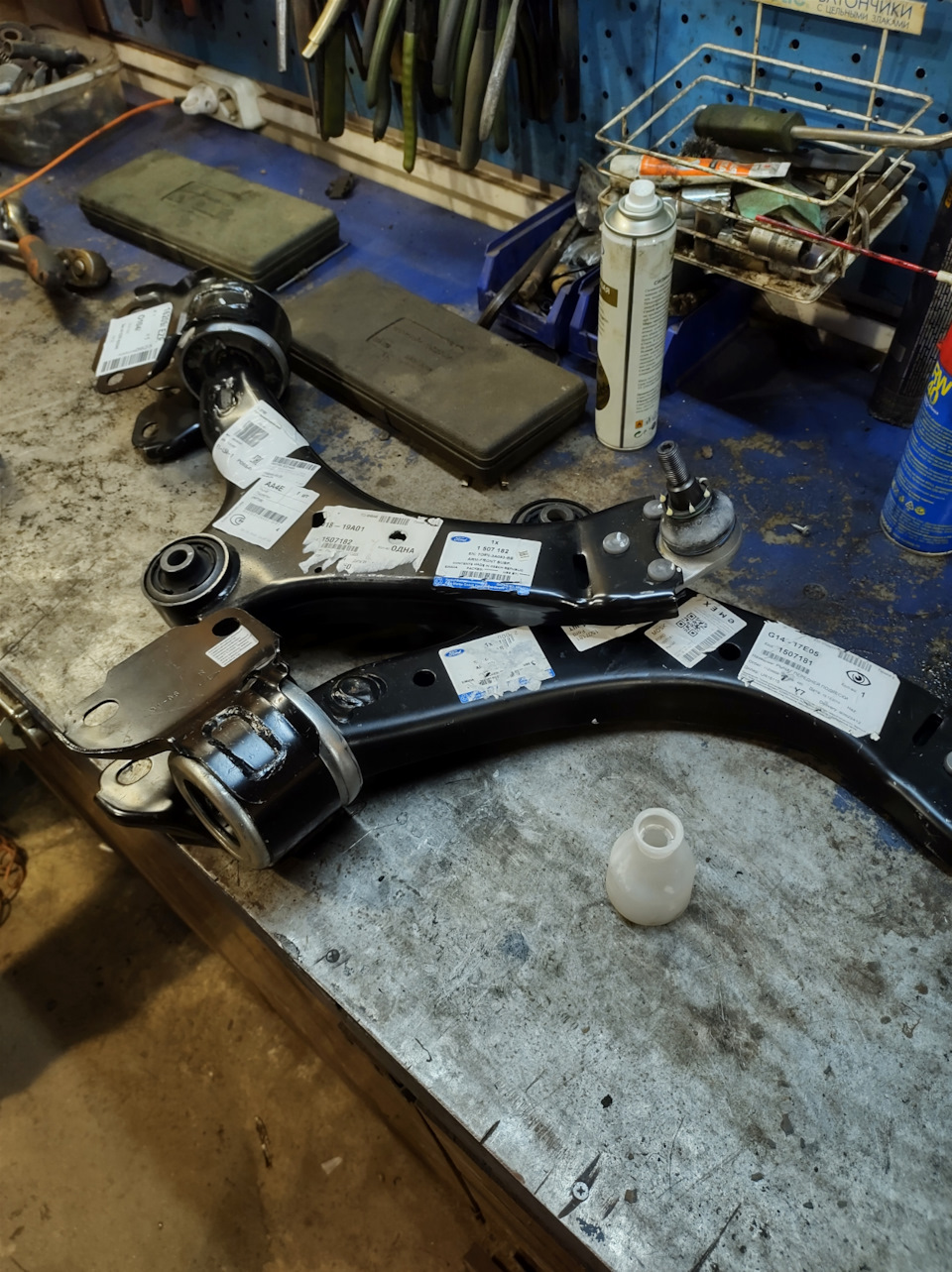 Замена передних рычагов — Ford Mondeo IV, 2,3 л, 2011 года | плановое ...