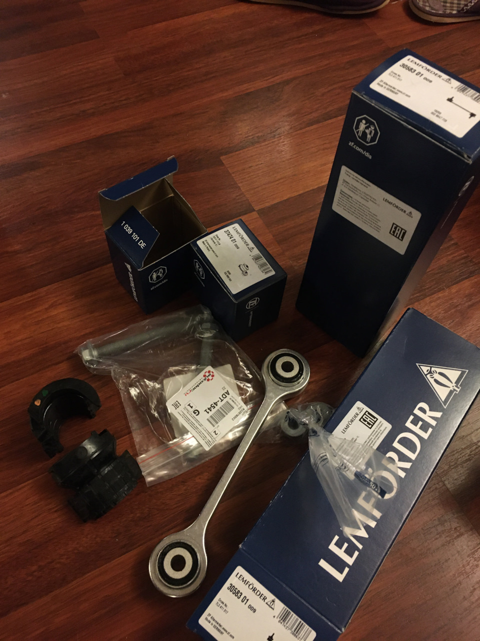 3058301 Тяга (стойка) стабилизатора LEMFORDER | Запчасти на DRIVE2