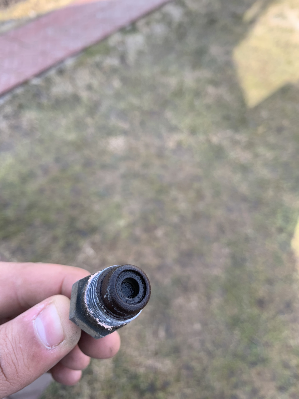 Устраняем хруст педали сцепления — Toyota Avensis II, 1,8 л, 2008 года ...