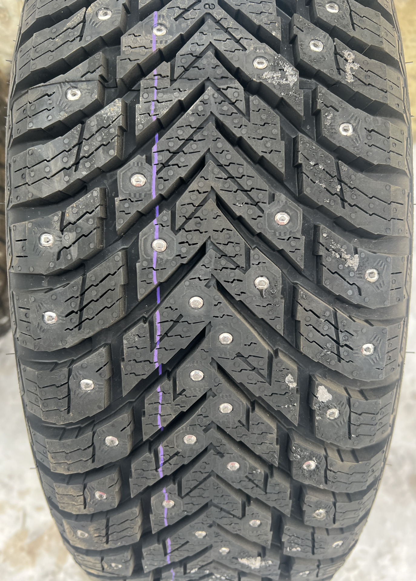 NOKIAN TYRES HAKKAPELIITTA 10P SUV — Honda Element, 2,4 л, 2005 года ...