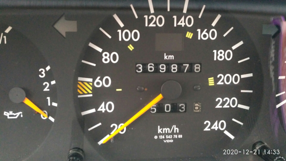 Замена ремня гены и ролика натяжителя — Mercedes-Benz E-Class (W124), 2 ...