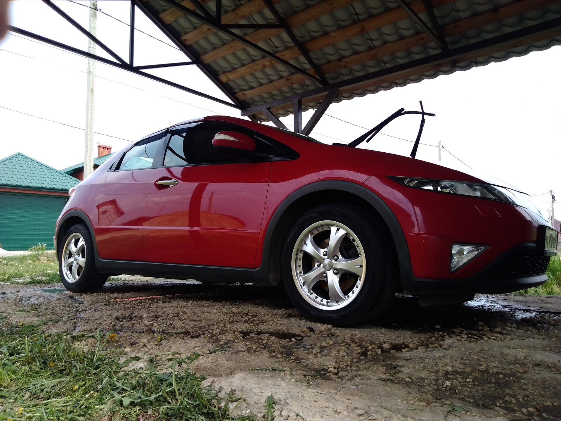 В сравнении… — Volkswagen Polo Mk4F, 1,4 л, 2007 года | наблюдение | DRIVE2