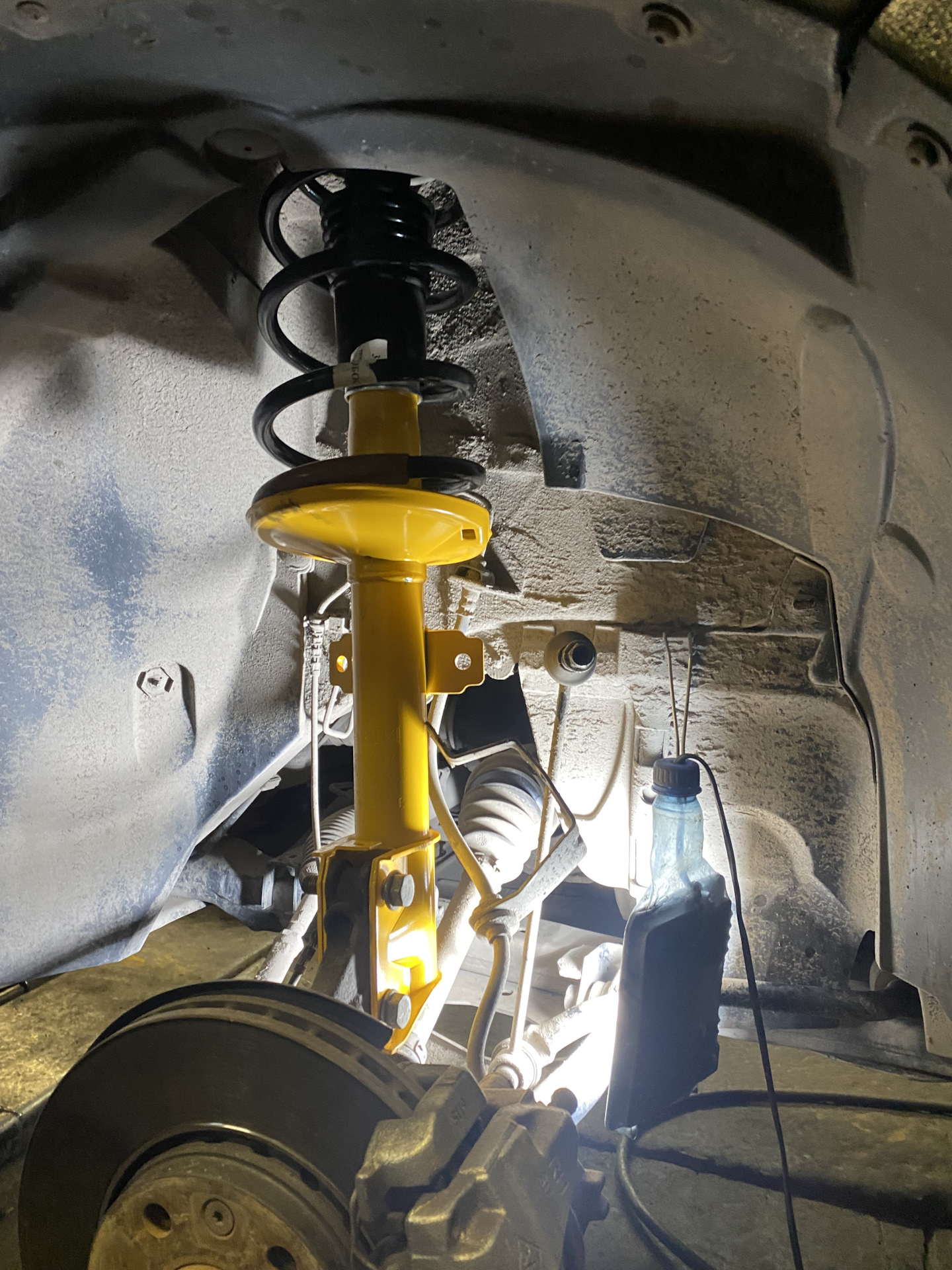 Амортизаторы sufix — Renault Duster (1G), 2 л, 2012 года | просто так ...