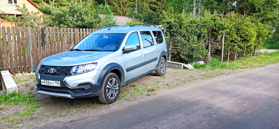 Оклейка стоек дверей — Lada Largus Cross, 1,6 л, 2021 года | тюнинг | DRIVE2