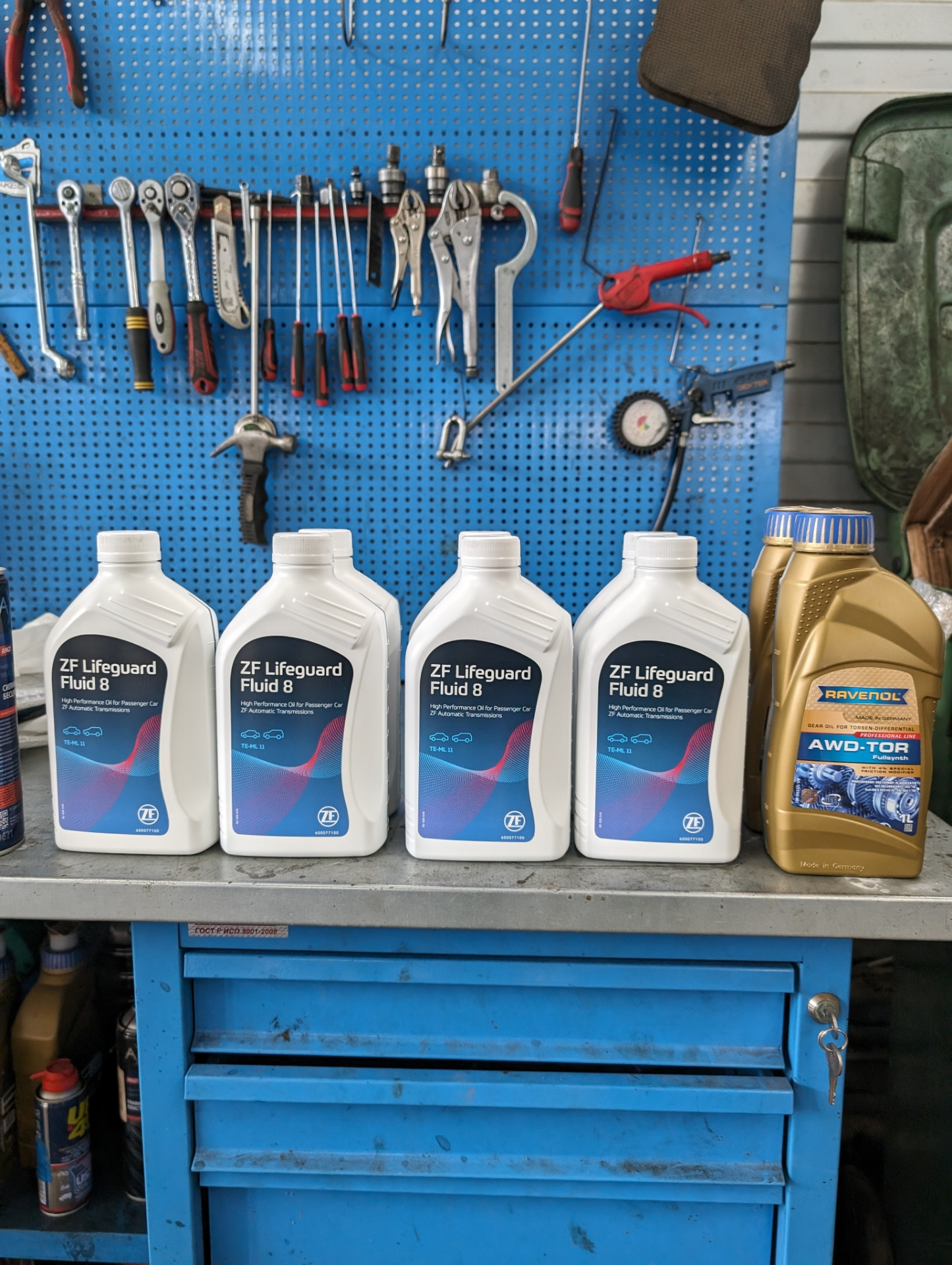 Замена масла в АКПП ZF 8HP — Audi A4 Avant (B9), 3 л, 2019 года ...