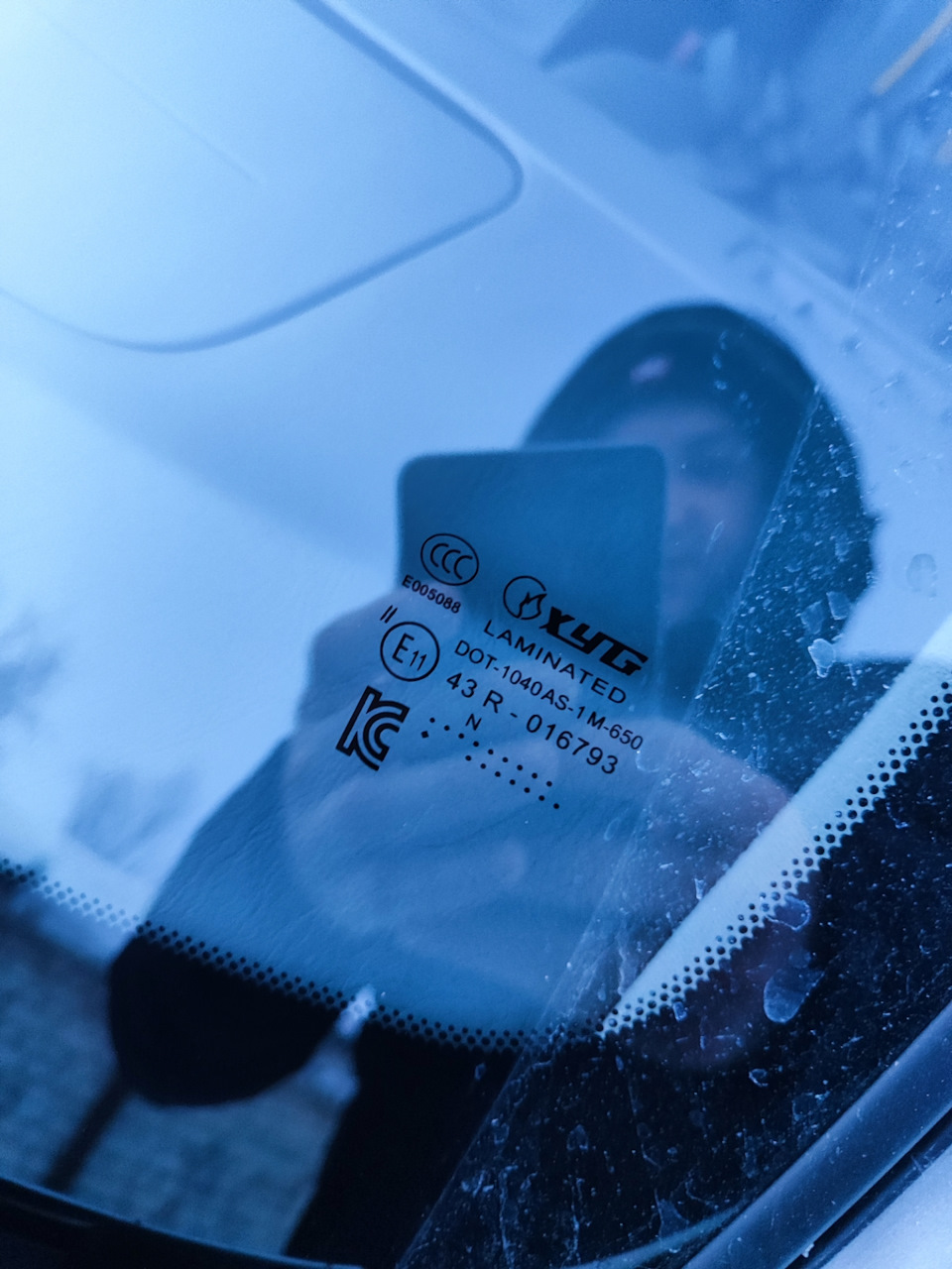 Замена ветрового стекла или мир в 4к — Toyota Mark II (100), 2,5 л ...