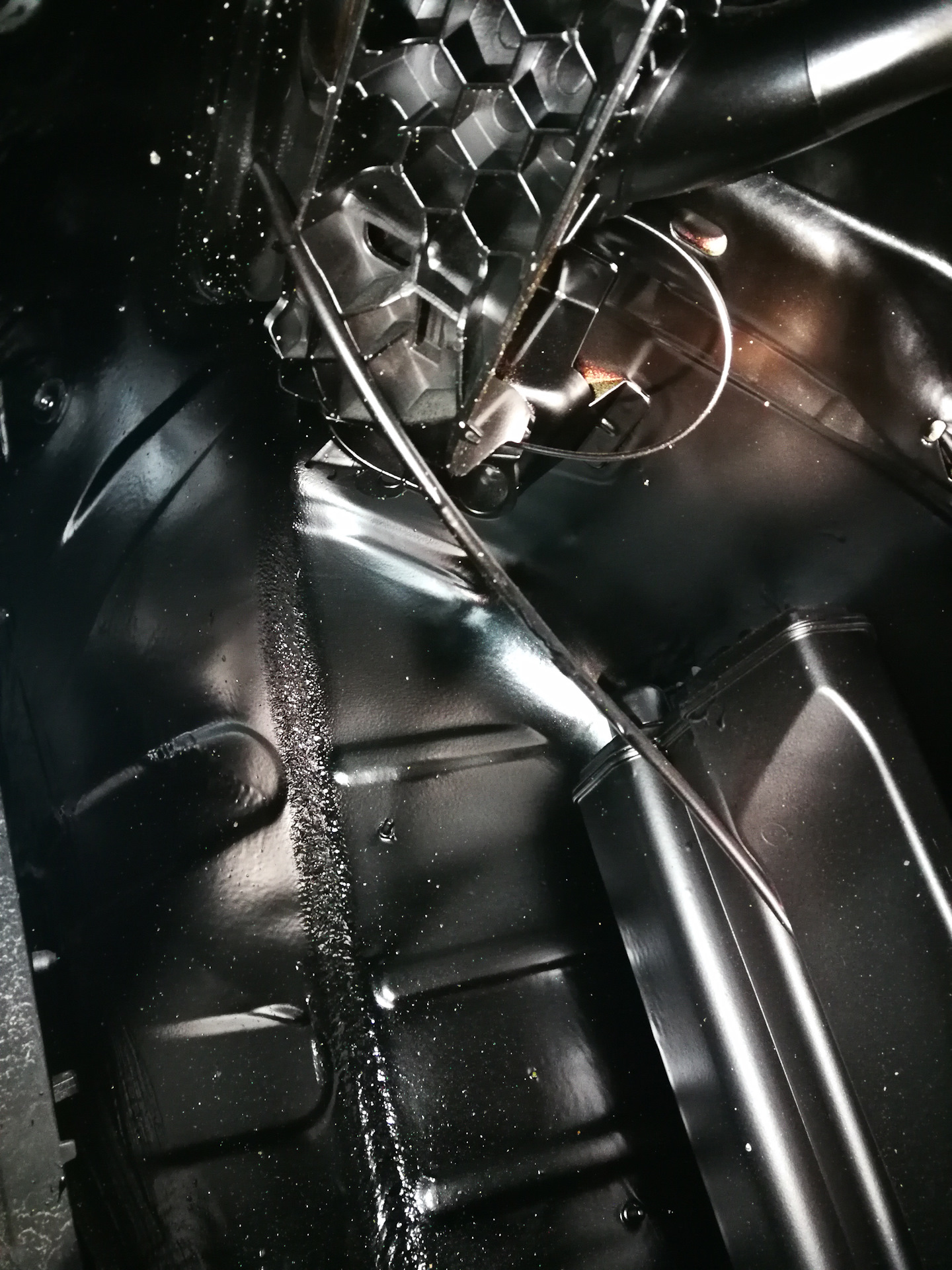 Антикоррозийная обработка кузова — Skoda Kodiaq (1G), 1,4 л, 2019 года ...