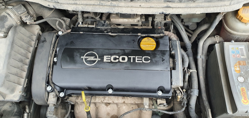 Замена клапанной крышки. — Opel Zafira B, 1,8 л, 2008 года | своими ...