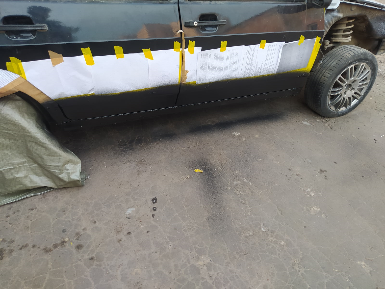Антигравий на пороги, низа дверей и внутрянку — Lada 2114, 1,6 л, 2008 ...