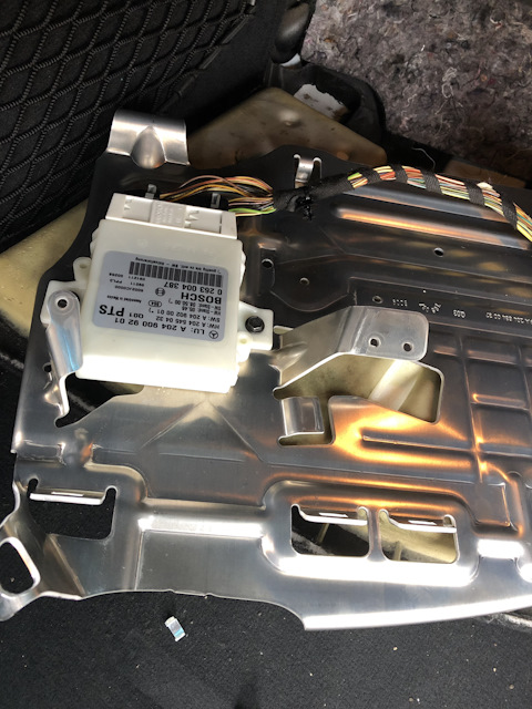 A2049009201 Блок управления парктроником Mercedes | Запчасти на DRIVE2