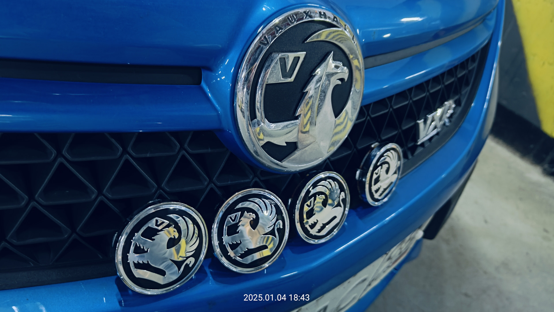 Передняя эмблема Vauxhall для Insignia. Разработка — Opel Corsa D OPC ...