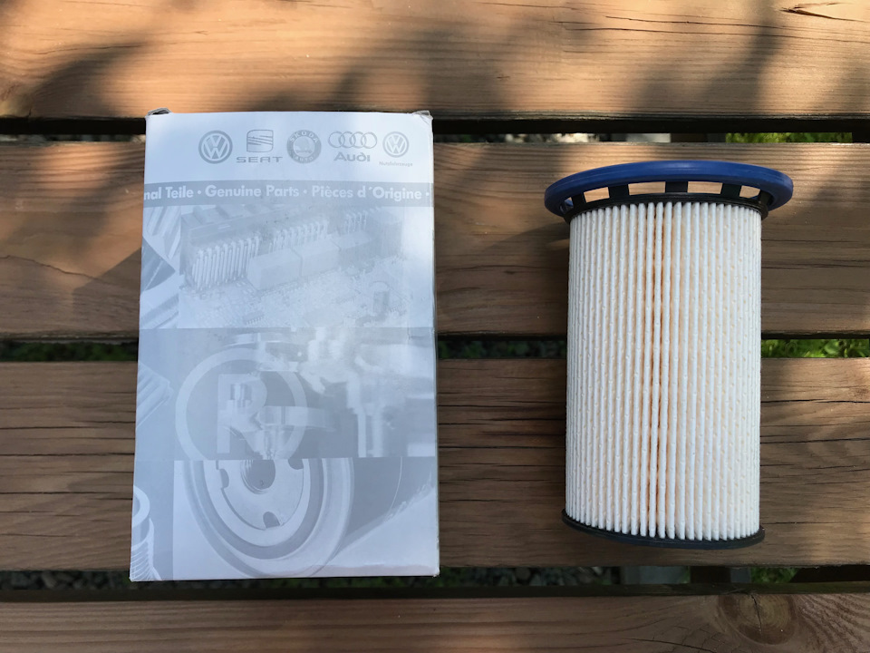 7N0127177B Фильтрующий элемент с прокладкой VAG | Запчасти на DRIVE2
