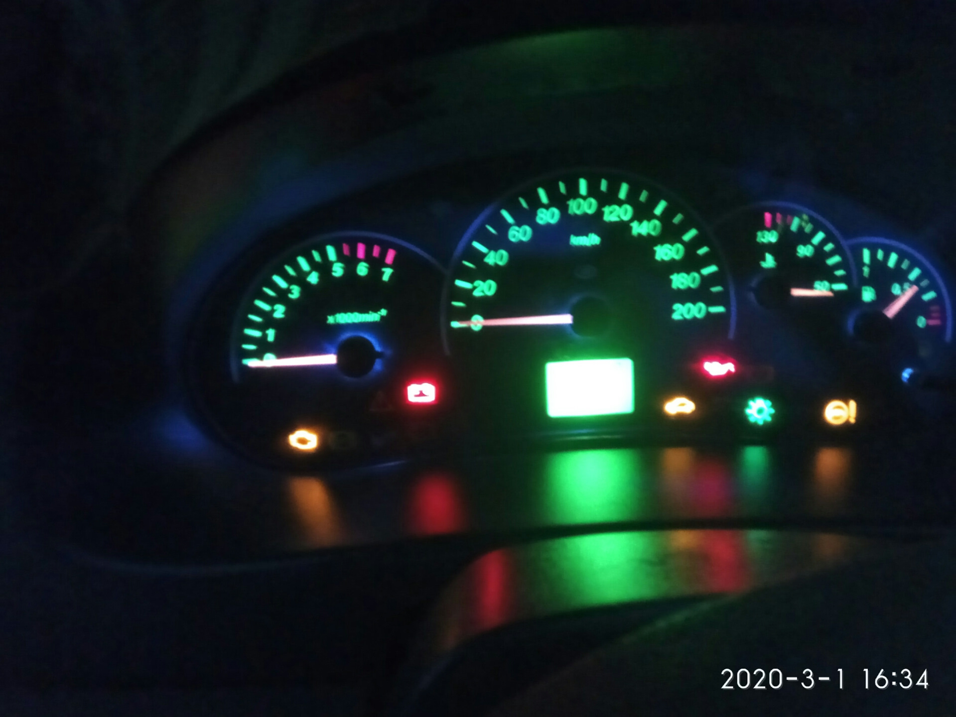 Светодиоды в панель приборов. — Lada Приора седан, 1,6 л, 2008 года ...