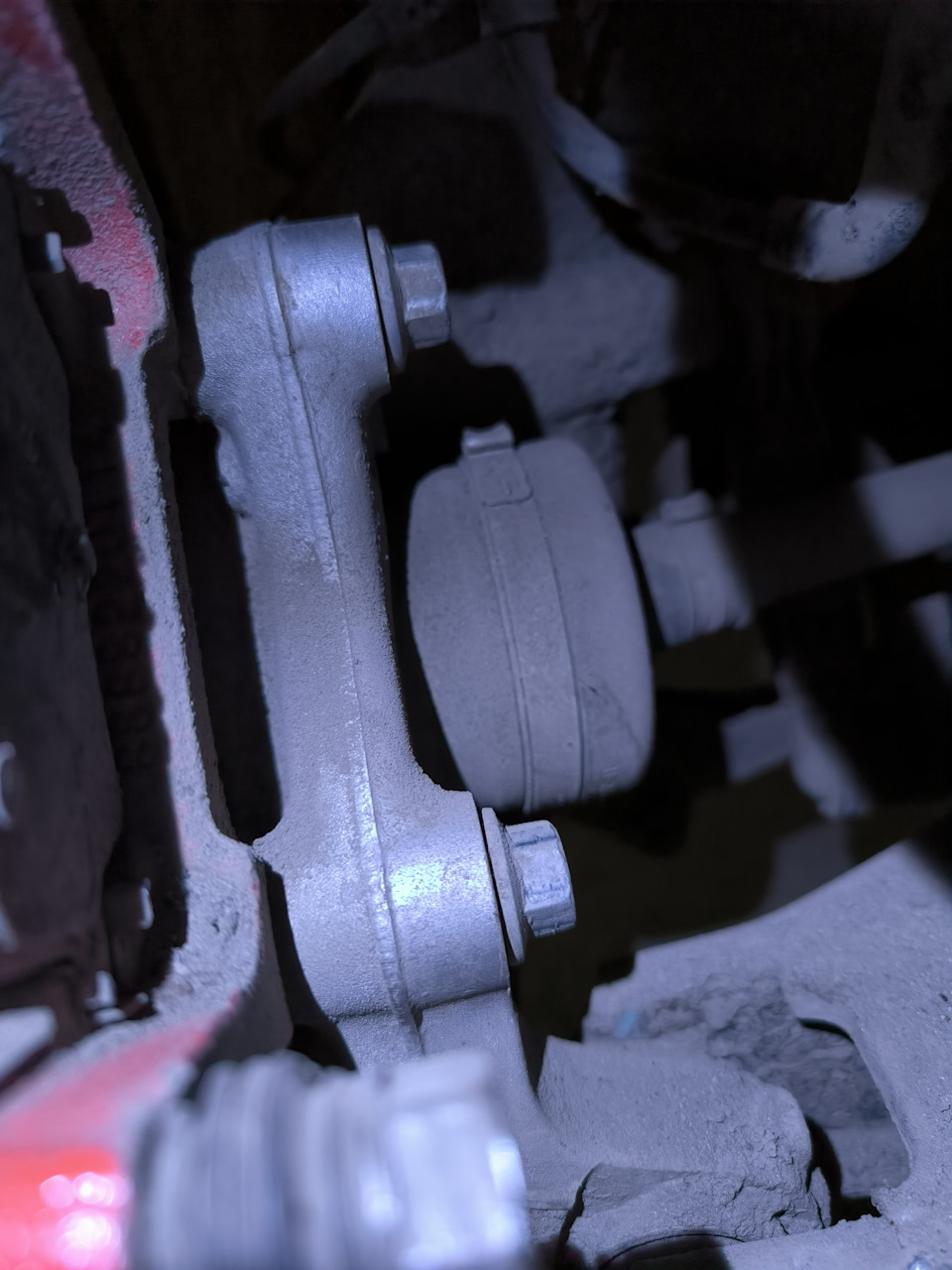 Tugella — задние тормозные диски и колодки Monaer — Geely Tugella, 2 л ...