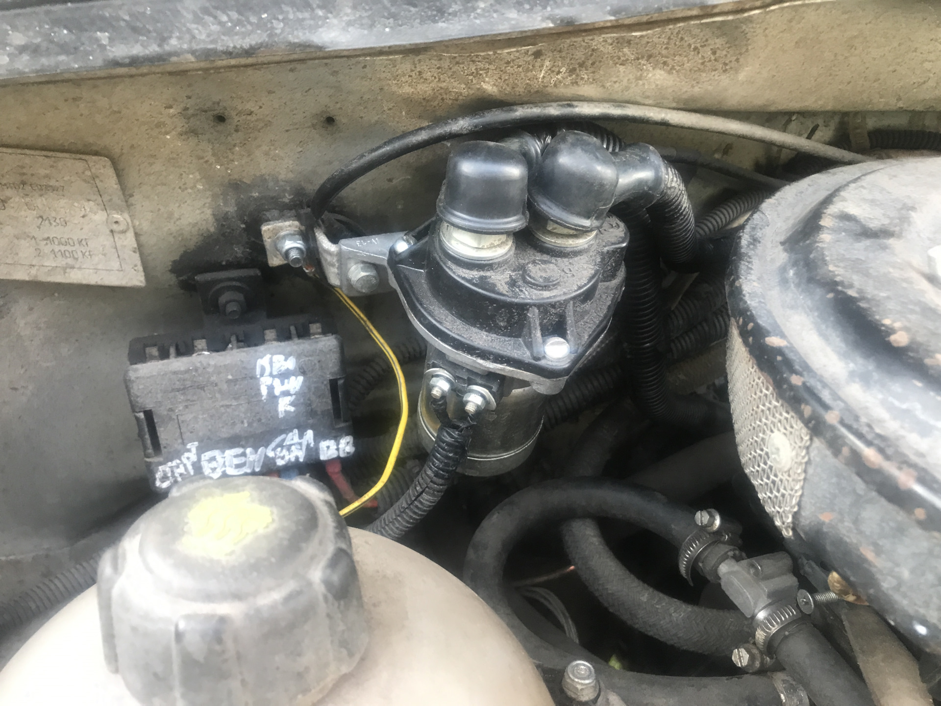 Перенос втягивающего реле (пятаков) — Lada 2120 Надежда, 1,8 л, 2002 ...