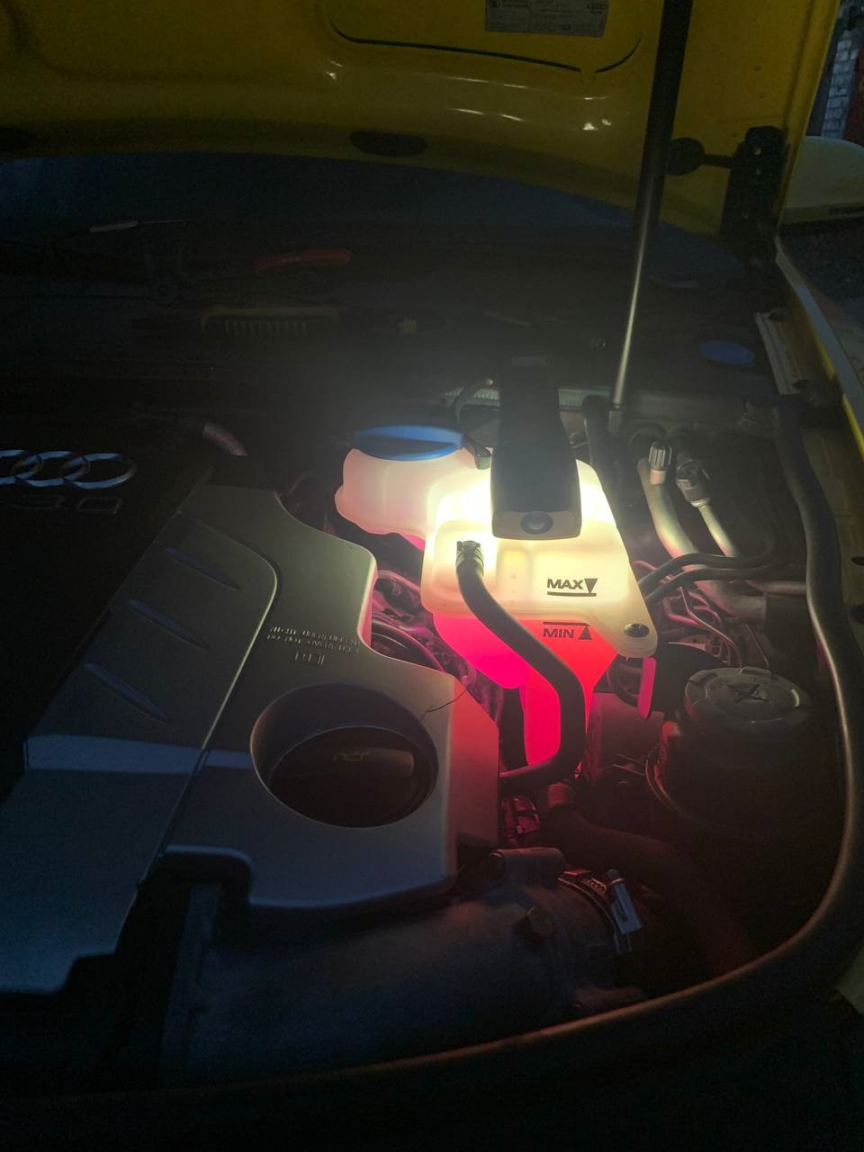 Мокрые дела — замена расширительного бачка ОЖ — Audi A6 Avant (C6), 3 л ...