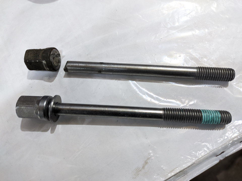 Замена болта обводного ролика M57 X5 E70 — BMW X5 (E70), 3 л, 2009 года ...