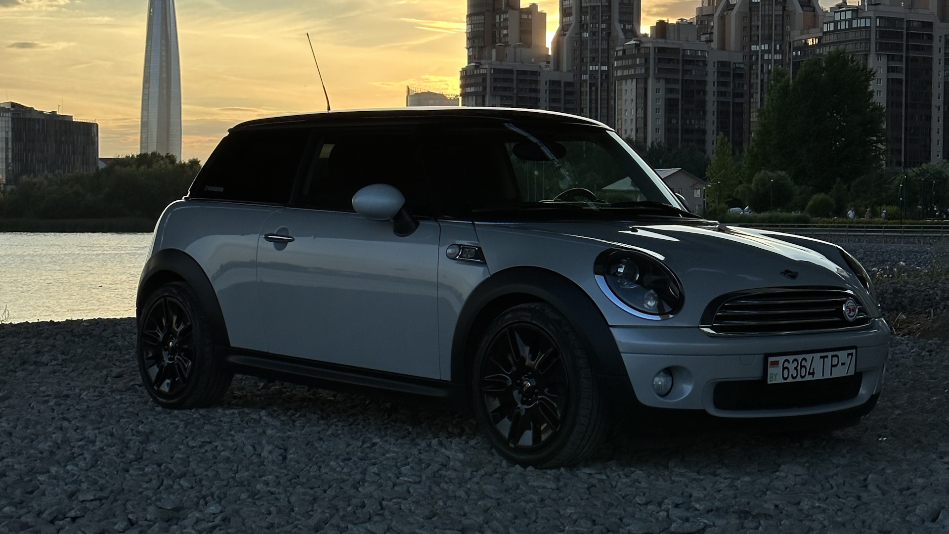 MINI Cooper Mk II 1.6 бензиновый 2009 | "MINI 50 Camden" на DRIVE2