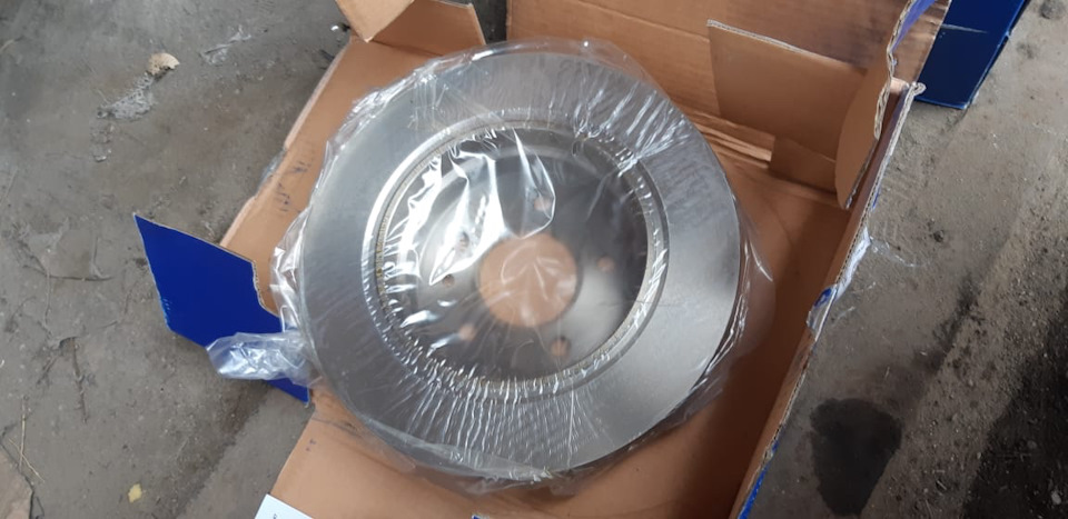 Тормоза от е 32 750 — BMW 5 series (E34), 2,5 л, 1989 года | тюнинг ...