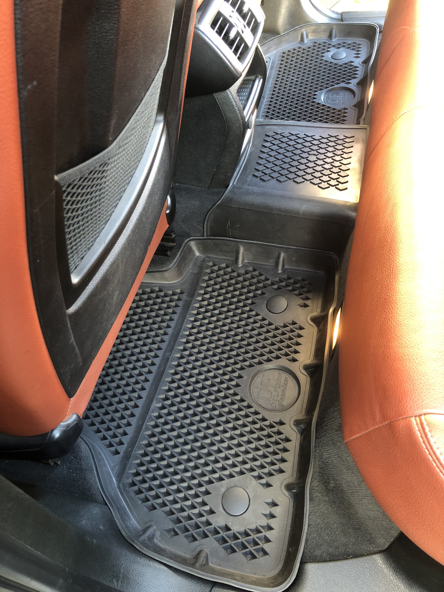 Коврики Delform и точка. — BMW X3 (F25), 3,5 л, 2012 года | стайлинг ...