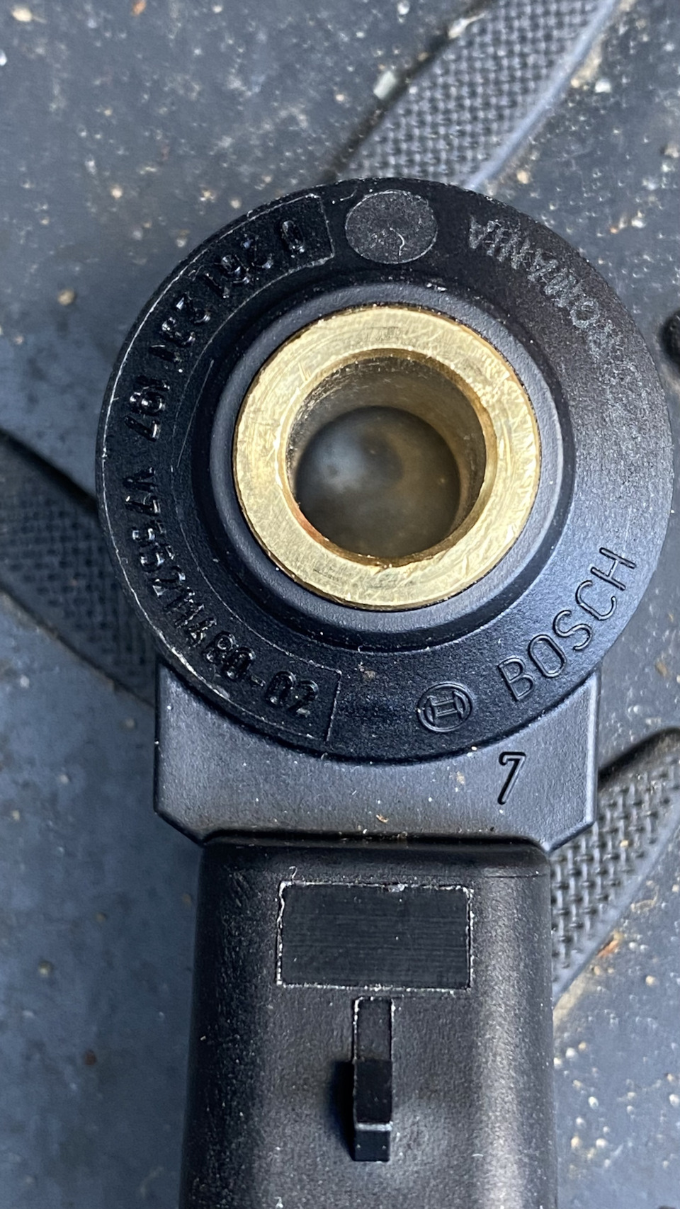 Замена Датчика Денонации — Citroen C5 (2G), 1,6 л., 2010 года | своими ...