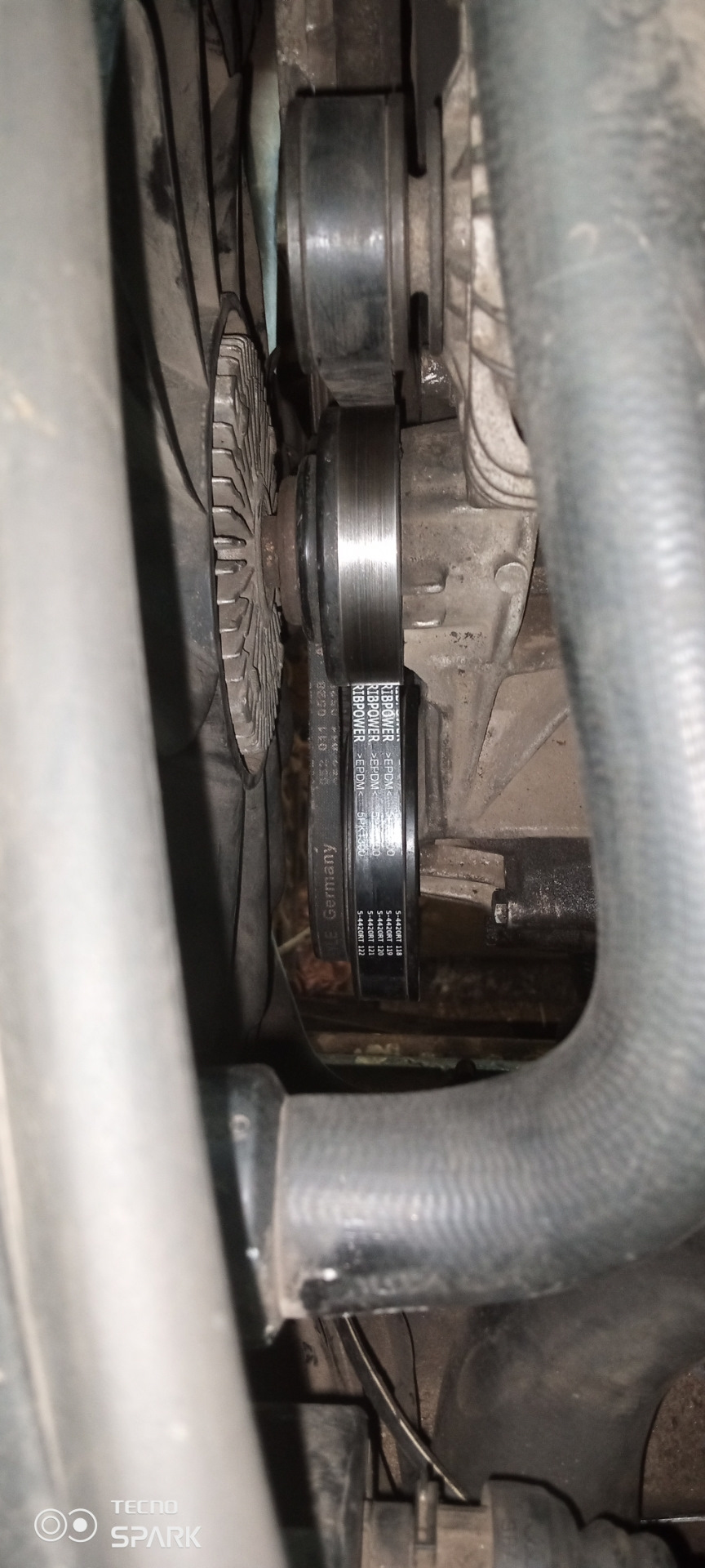 Ремень ГУРа и генератора — Volkswagen Passat B5, 1,8 л, 1997 года ...