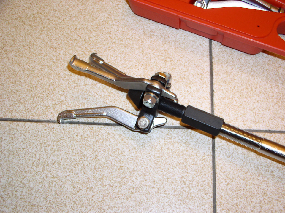 Хром в передний бампер — Volvo XC90 (1G), 2,4 л., 2010 года | тюнинг ...