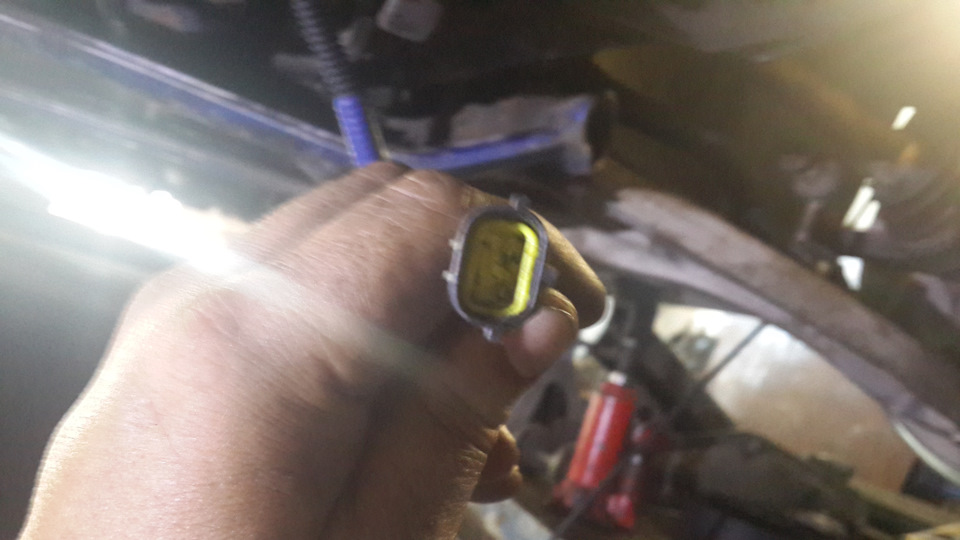 Замена пыльника рулевой тяги GLK — Mercedes-Benz GLK-Class (X204), 2,2 ...