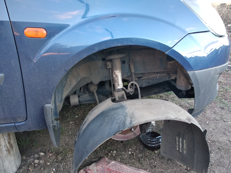 Замена масла ГУР — Ford Fiesta (Mk V), 1,4 л, 2008 года | своими руками ...