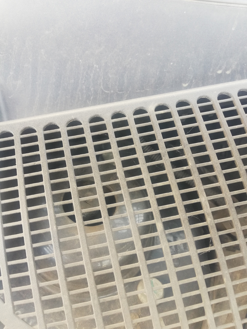 Установка заглушки передних стоек 6Q0412359 — Skoda Octavia A5 Mk2, 1,6 ...