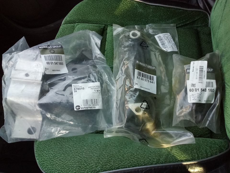 Подушки силового агрегата — Renault Logan (1G), 1,6 л, 2011 года ...