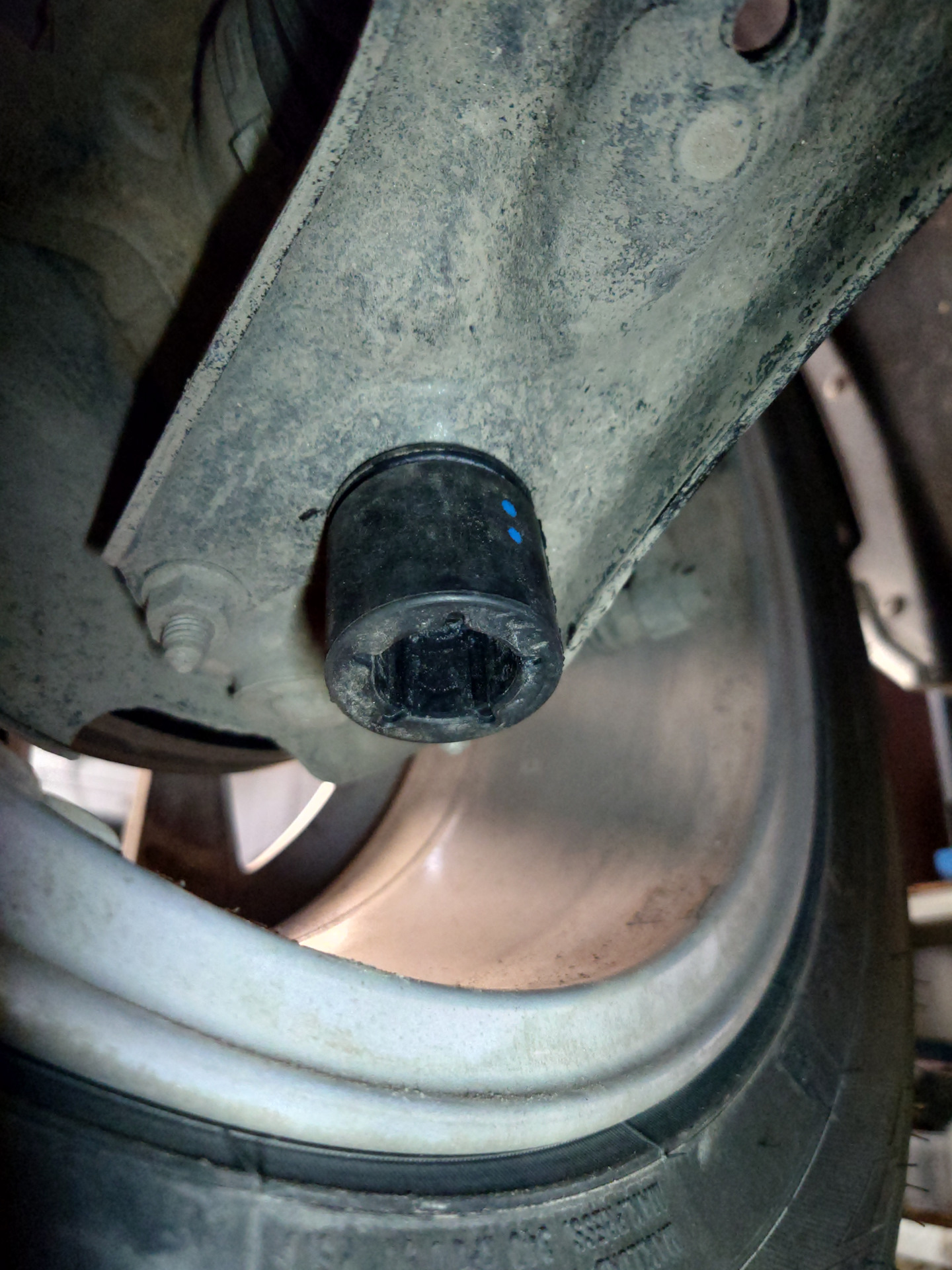 Вибродемпферы в подвеску — SEAT Ateca, 1,6 л, 2018 года | тюнинг | DRIVE2