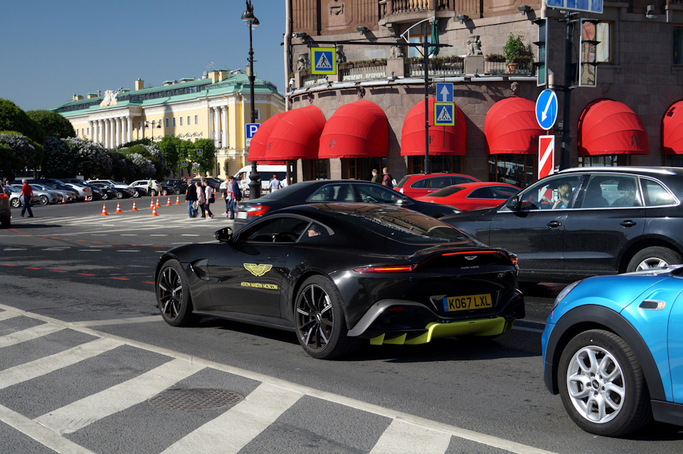 Автоохота или автоспоттинг, Aston Martin в Санкт-Петербурге — DRIVE2