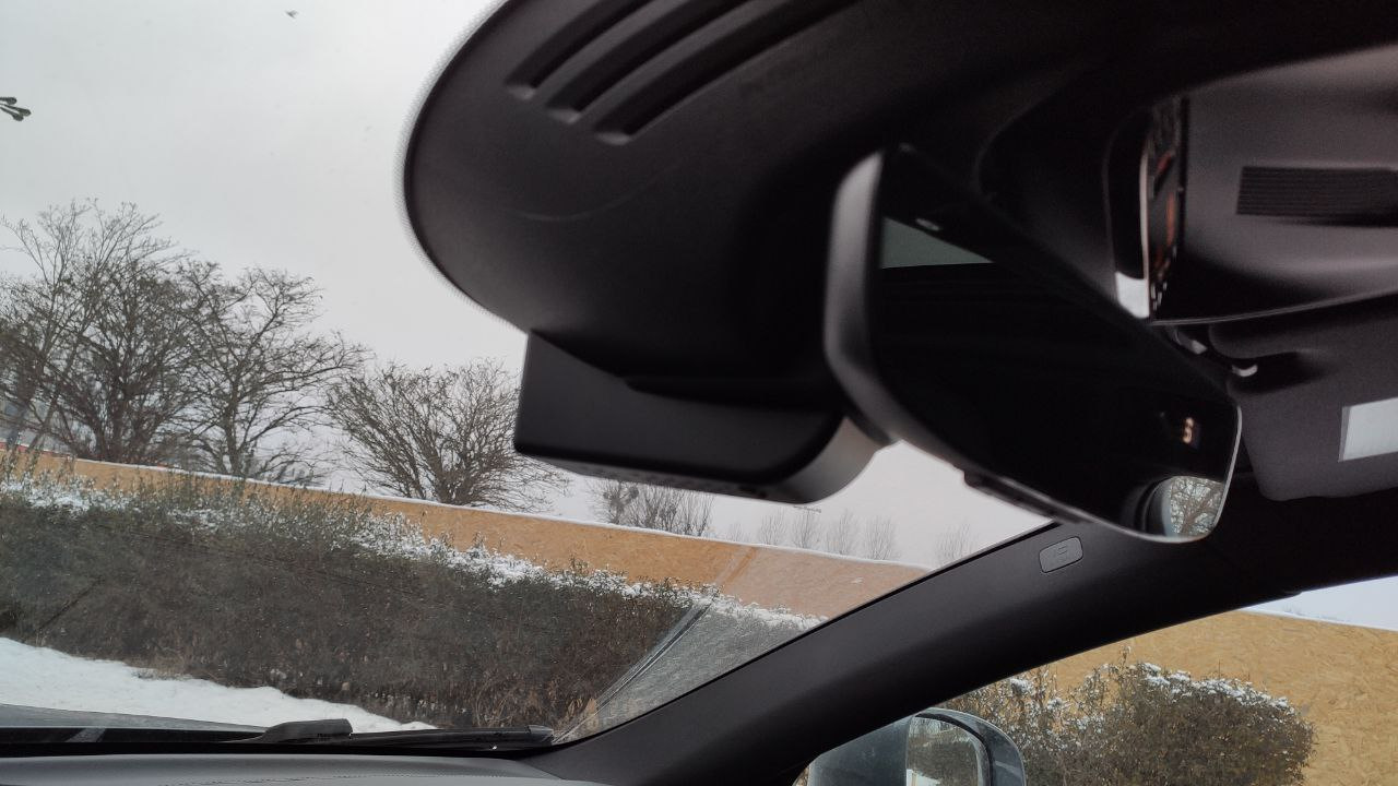 Видеорегистратор — Volvo XC60 (2G), 2 л, 2019 года | аксессуары | DRIVE2