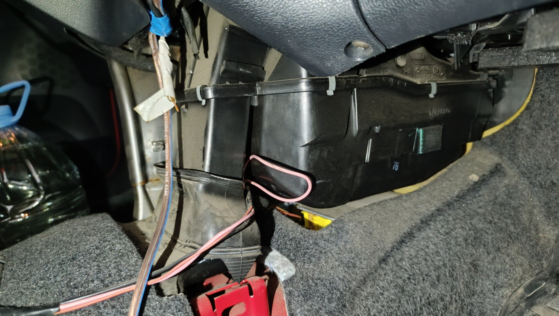 Замена радиатора печки. — Skoda Fabia Mk2, 1,2 л, 2009 года | поломка ...