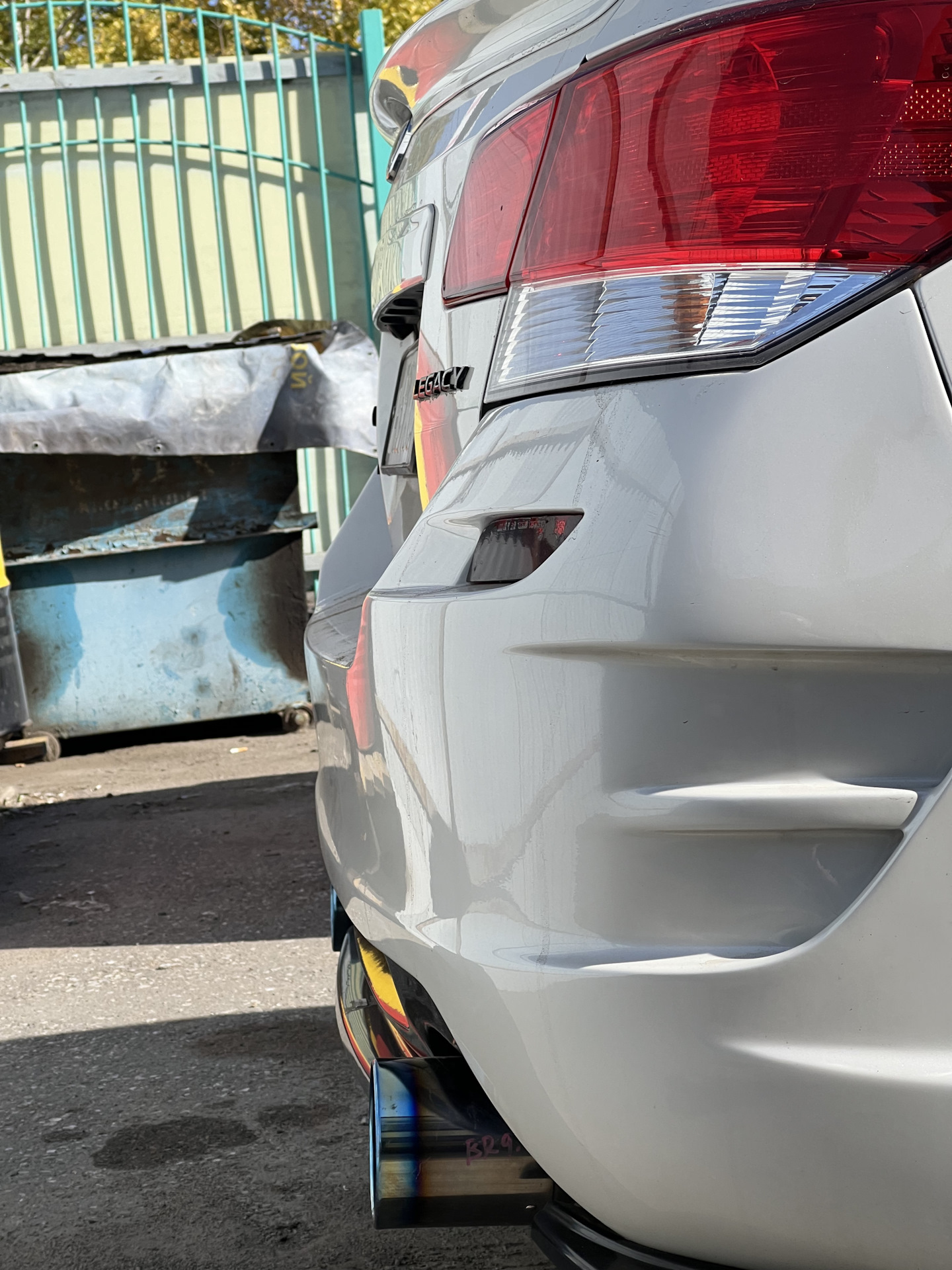 Выхлоп #3. Теперь HKS — Subaru Legacy (BM/BR), 2,5 л, 2012 года | тюнинг | DRIVE2