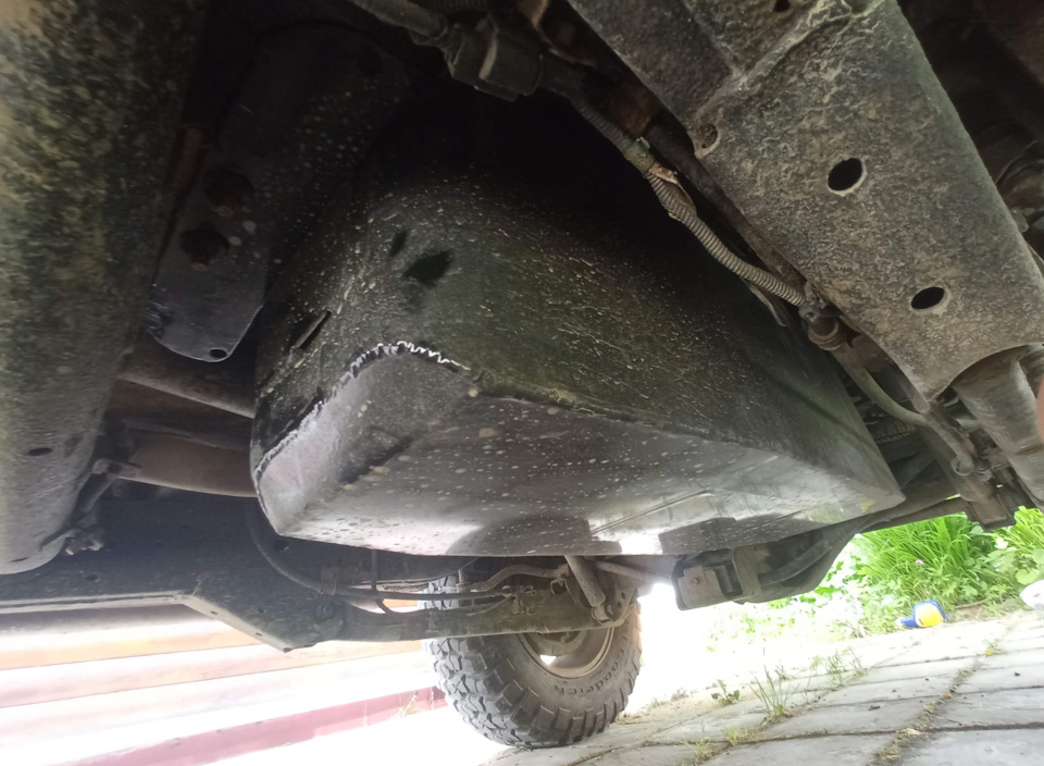 20. Установка топливного бака Бакор — Mitsubishi Pajero Sport (2G), 3,2 ...